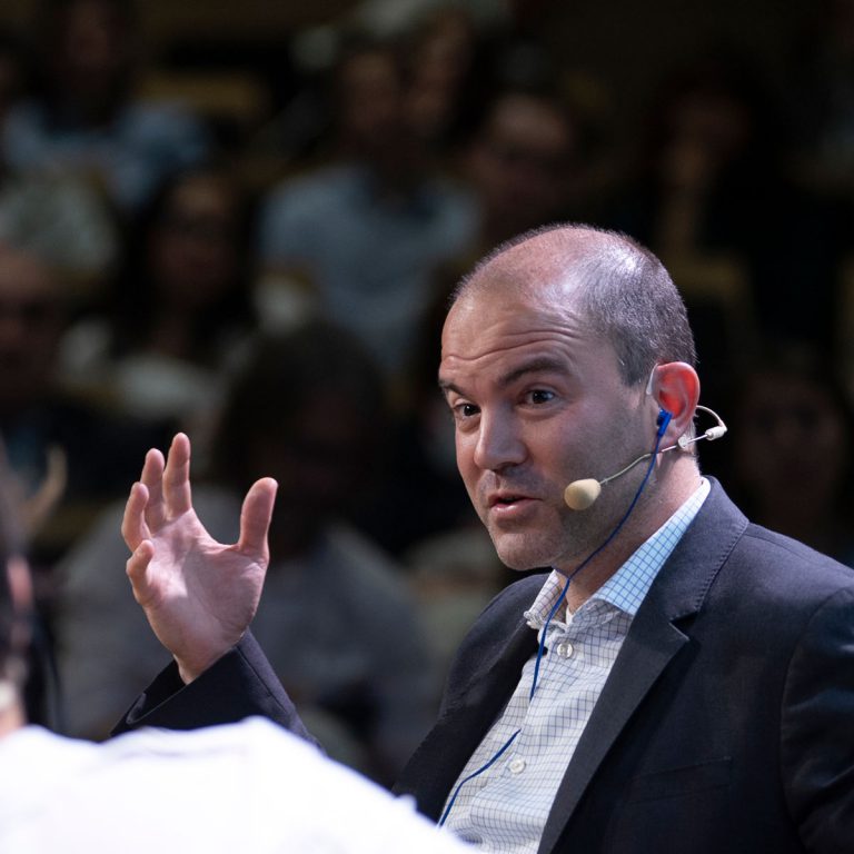 ‘El mundo tal y como es’, con Ben Rhodes | Espacio Fundación Telefónica