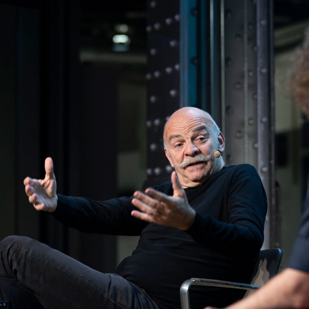 Martín Caparrós: ‘Postales’ | Espacio Fundación Telefónica